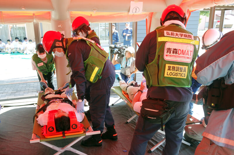 弘前大学DMAT隊が「令和5年度 青森県総合防災訓練」に参加しました - 弘前大学